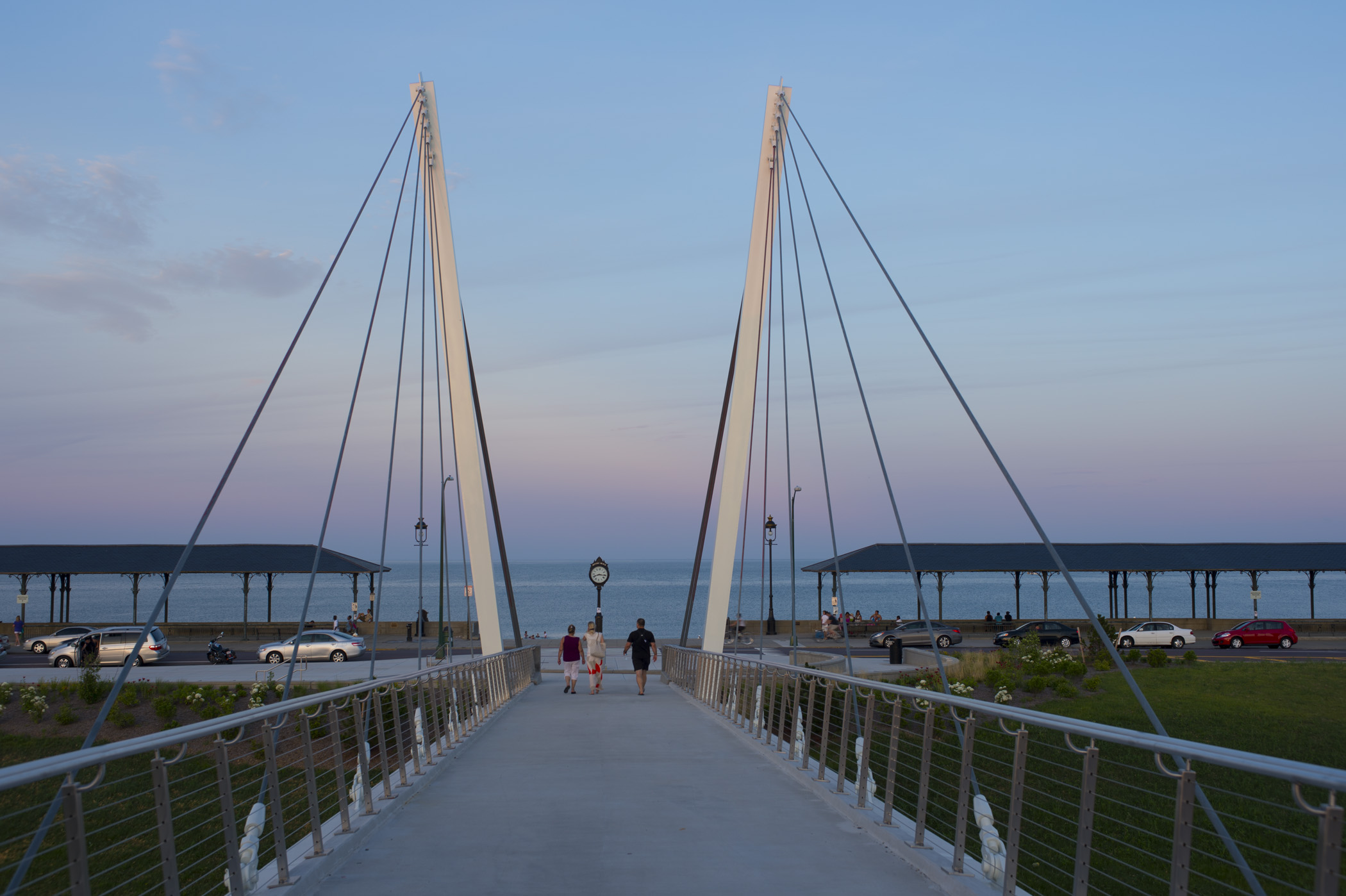 Waterfront Square Plaza and Pedestrian Bridge - Arrowstreet